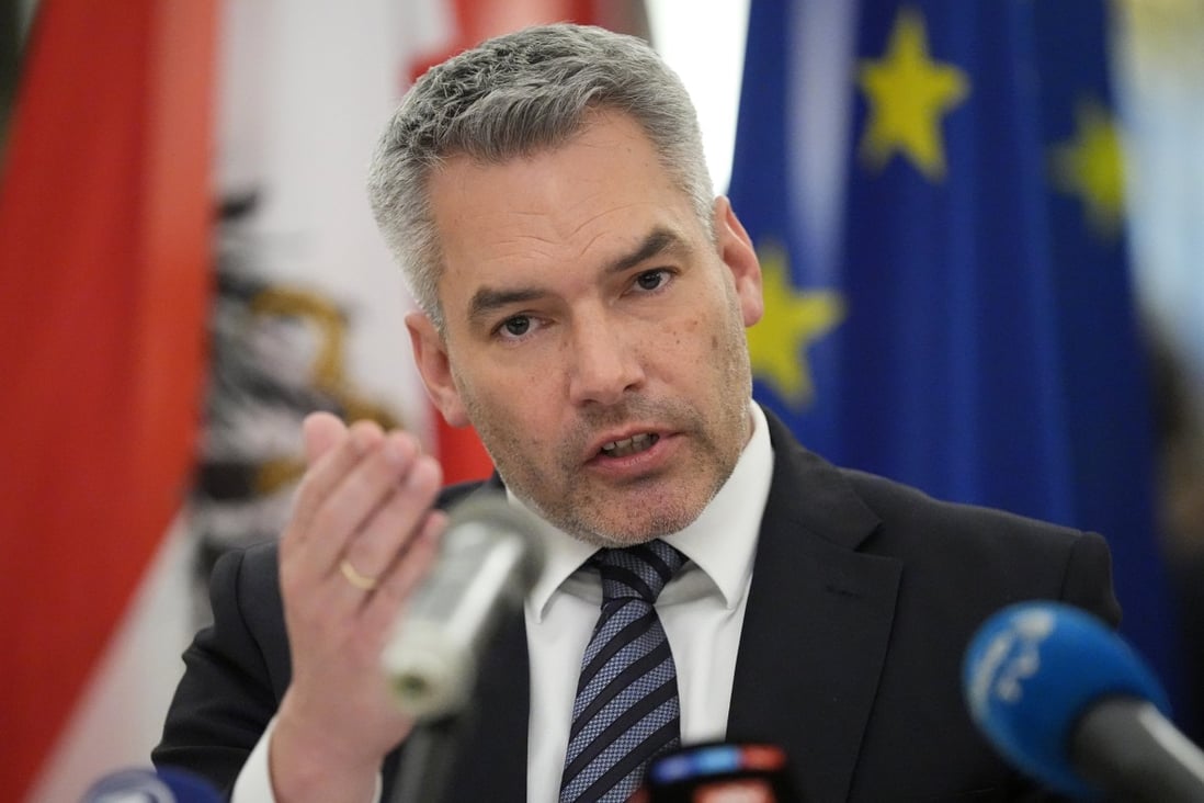 Ukraine war: Austrian leader holds ‘tough’ talks with Russia’s Vladimir ...