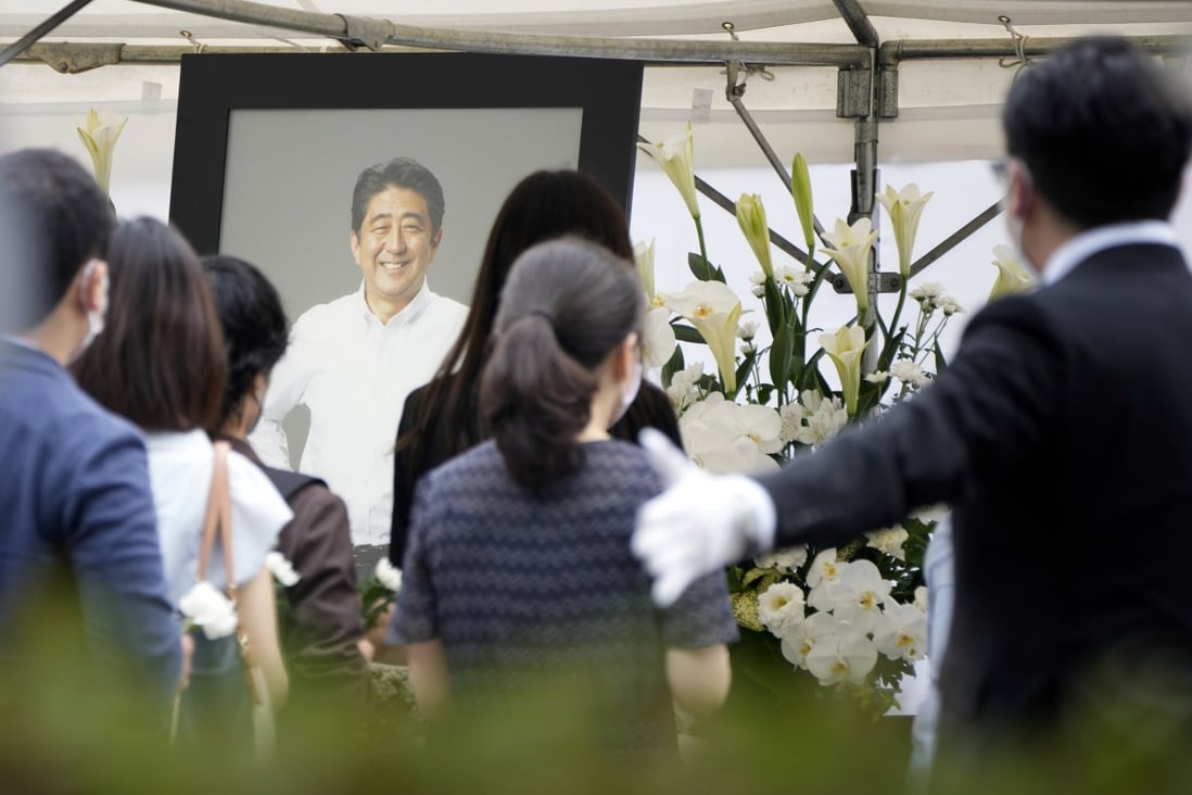 Japan bids farewell to Shinzo Abe with funeral procession through heart ...