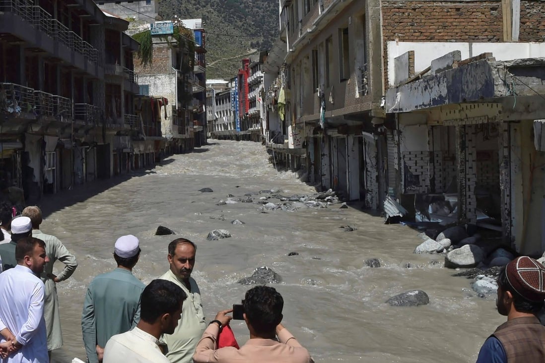 Pakistani officials fear outbreak of waterborne diseases in flood-hit ...