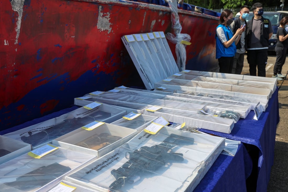 Hong Kong police arrest 4, shut down syndicate suspected of stealing ...