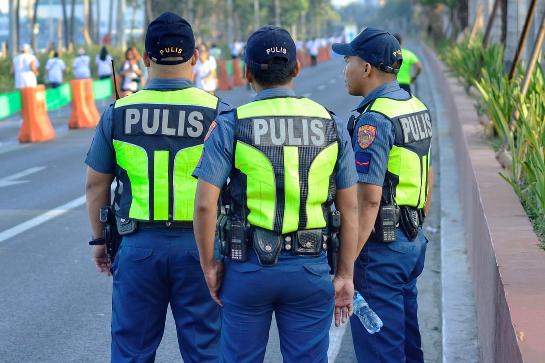 Philippines orders all top police officers to resign in major drugs ...