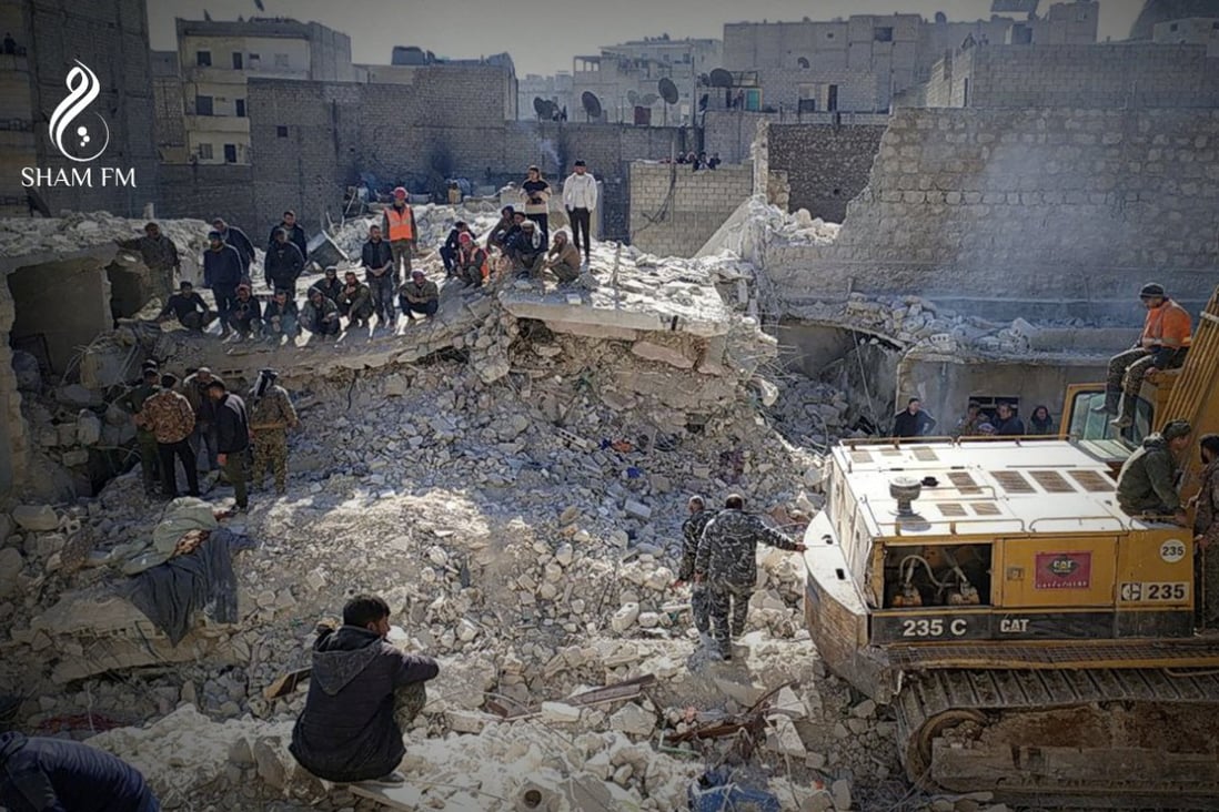 16 dead after building collapse in war-damaged Syrian city of Aleppo ...