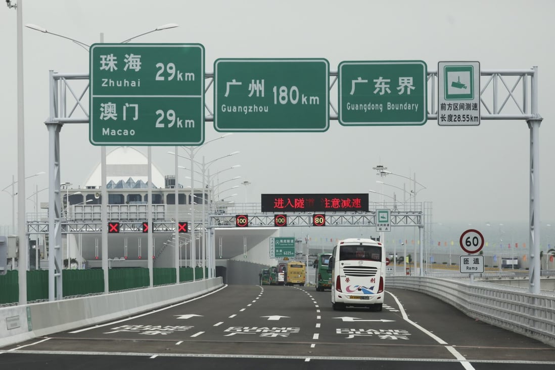 Plan To Allow More Private Cars To Drive From Hong Kong To Mainland