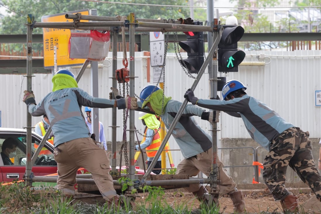 Hong Kong’s outdoor workers left confused, unaware of first amber ...