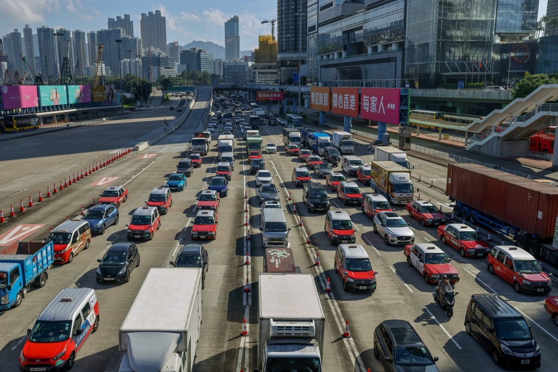 Hong Kong drivers unfazed by new cross-harbour tunnel tolls, but launch ...