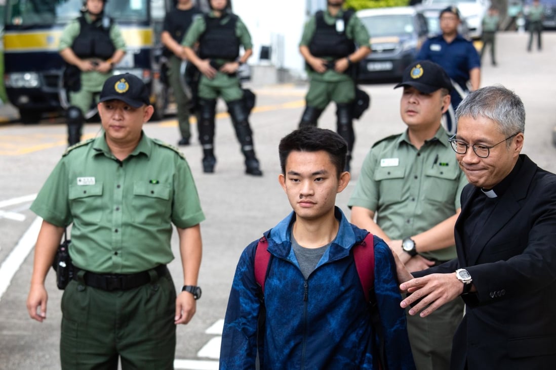 Taiwan officers can accompany murder suspect Chan Tong-kai from Hong ...