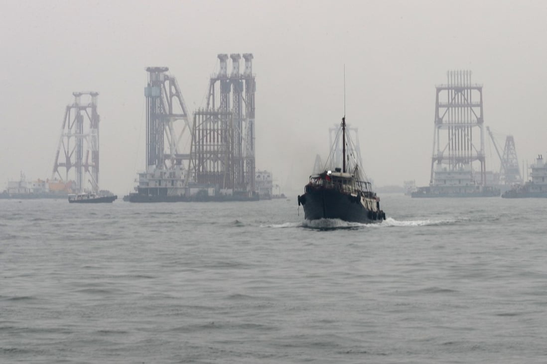 Two suspected mainland Chinese smugglers killed in Hong Kong after ...