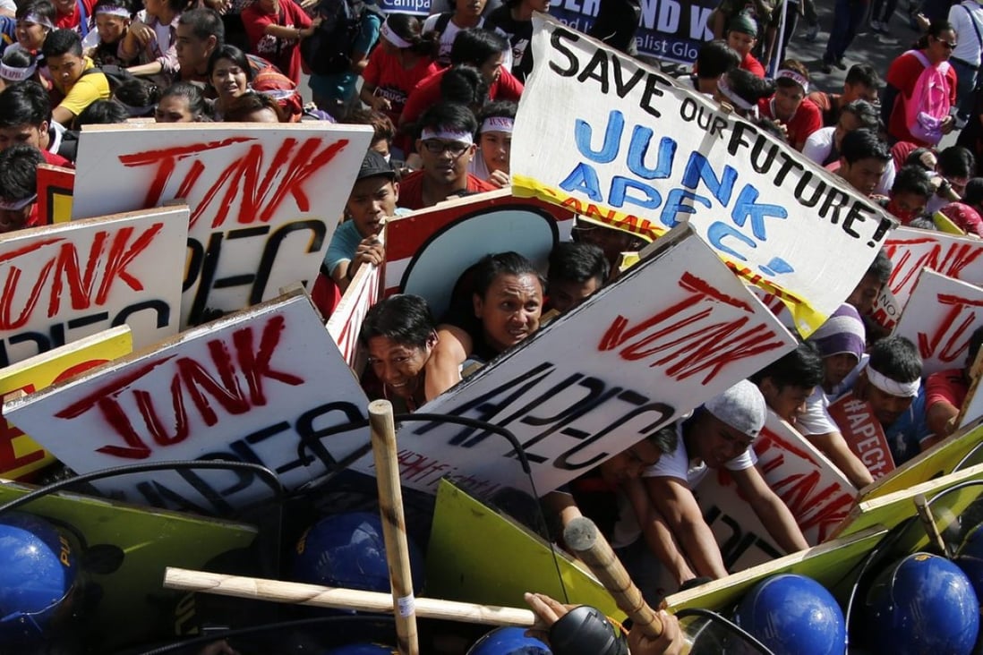 Power pop: Philippine police deploy Katy Perry to quell Apec protesters ...