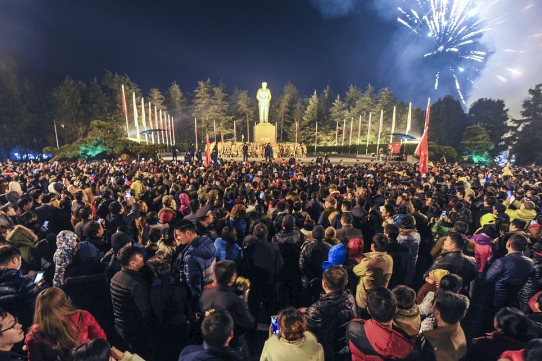 Faithful gather in praise of former Communist leader Mao Zedong in ...