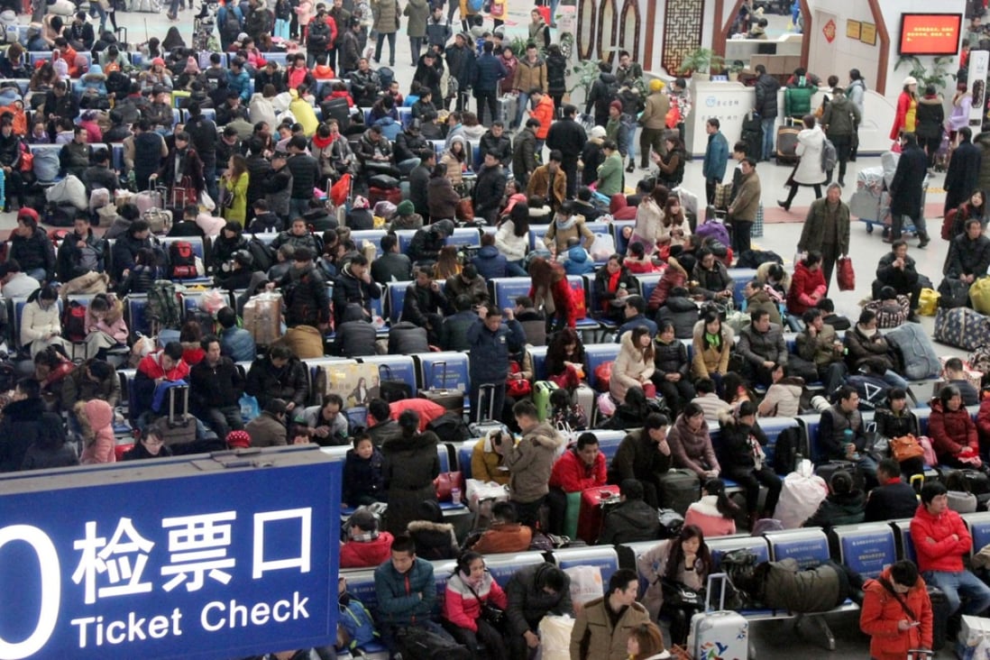 Chinese travellers recall horrors of overcrowded, snow-hit Chinese ...