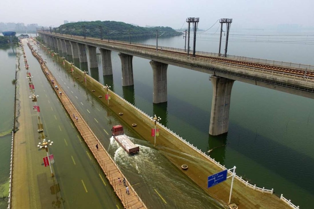 Crews in crisis mode to fix flooded Wuhan subway site | South China ...