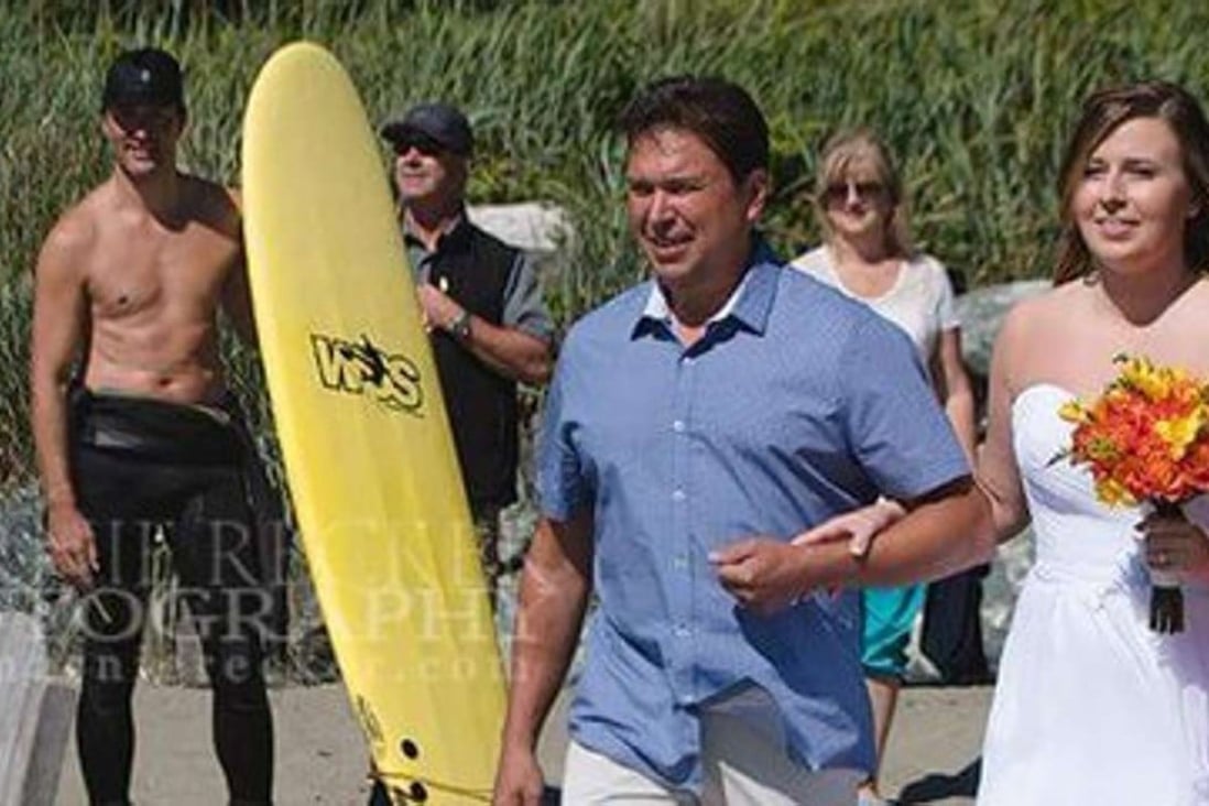 Shirtless Justin Trudeau - photobombing beach wedding, hiking in forest ...