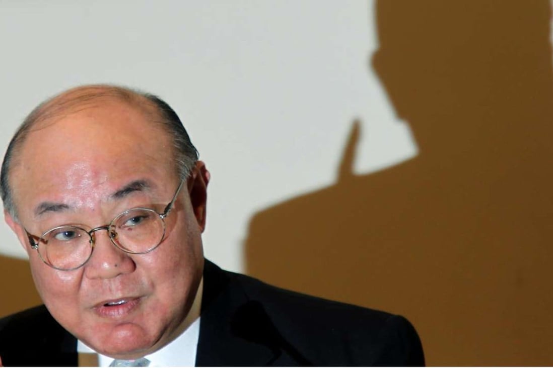 Retired judge Woo Kwok-hing first to officially throw hat in the ring ...