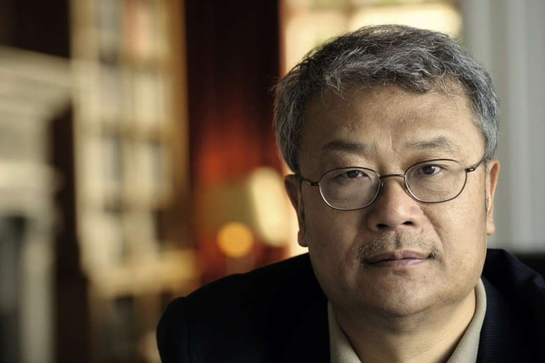 Book review: In Ha Jin’s choppy Boat Rocker, a journalist takes on ...