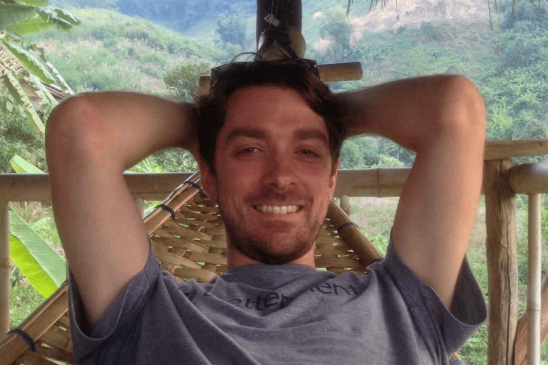 A man who flew around the world for three months on less than US$1,000 ...
