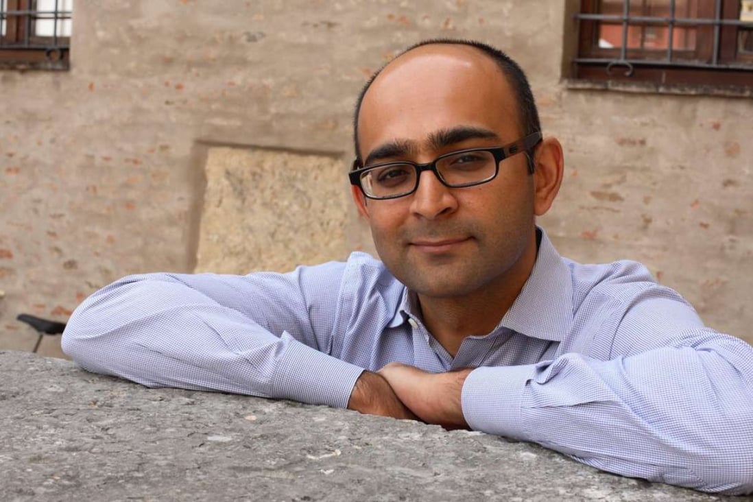 Mohsin Hamid’s novel Exit West turns a calm eye on lovers caught in ...