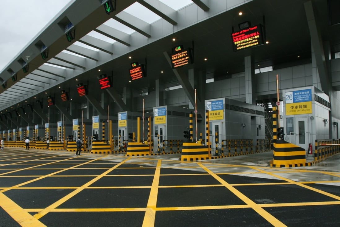 Joint checkpoint at Hong Kong railway terminal touches a nerve despite ...