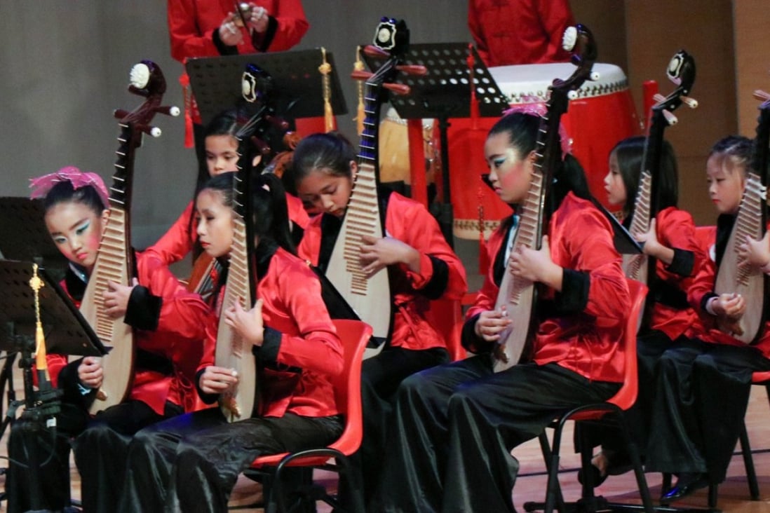 Teaching Chinese culture in a modern context: how an international ...