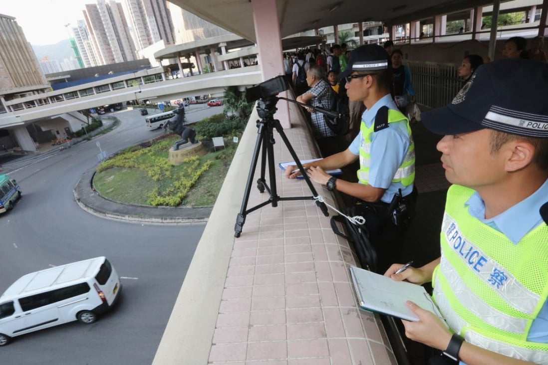 Police crack down on people who use phones while driving as incidents ...