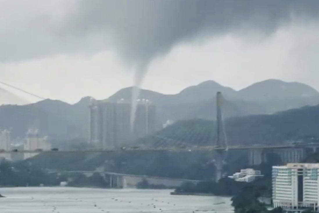Red rainstorm warning issued for Hong Kong after thundery showers and ...