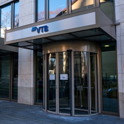 Russia s VTB Bank Offers Up To 8 Per Cent Interest For Yuan Deposits Russia s VTB Bank Offers Up To 8 Per Cent Interest For Yuan Deposits