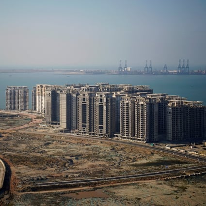 Evergrande discussing staggered payments, debt-to-equity swaps for US ...