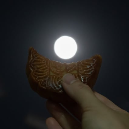 Giving mooncakes at Mid-Autumn a recent trend in China’s long history ...