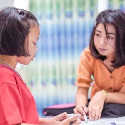 Is your child too afraid to talk in social situations? Selective mutism ...