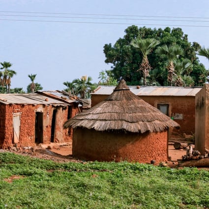 As African continent heats up, builders use mud to create ‘breathing ...