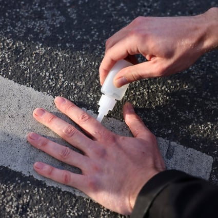 Germany climate protesters aim to stop Berlin traffic, armed with glue ...