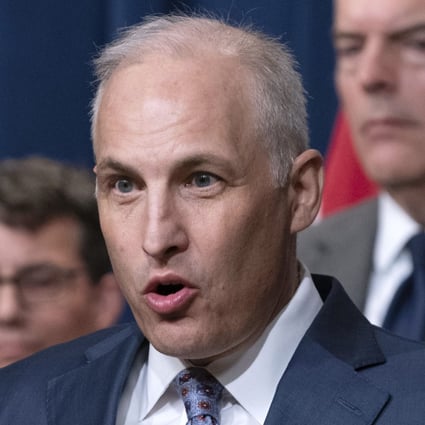 US charges ex-Apple engineer Weibao Wang for trying to steal technology ...