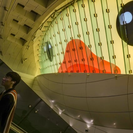 What lies beneath the surface of Hong Kong’s cheery giant rubber ducks ...