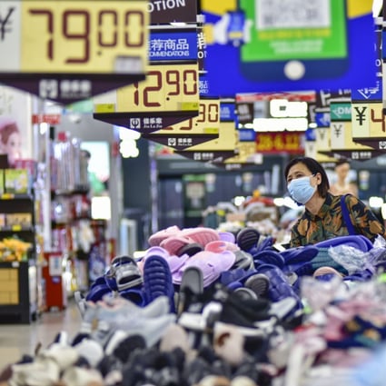 Chinese consumers remain cautious on spending, chase bargains and ...