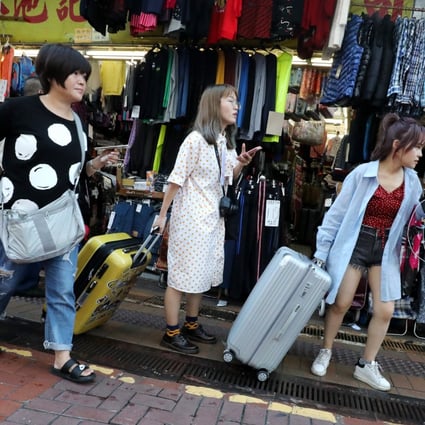 How Chinese professional shoppers, or daigou, operate – by buying ...