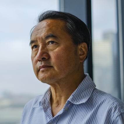 Hong Kong Democratic Party vice-chairman Lee Wing-tat leaves for London ...