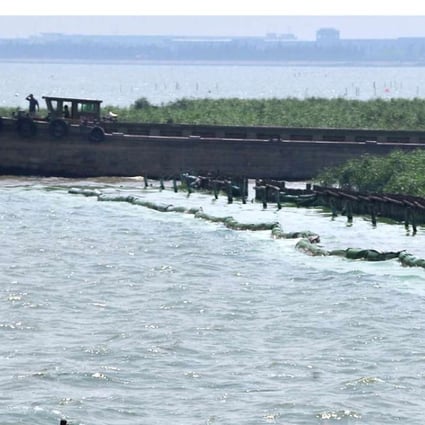 Rubbish dumped on edge of Lake Tai puts drinking water of millions at ...