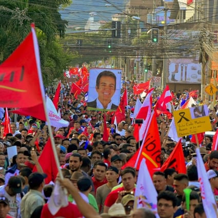 Honduras demonstrators threaten to block airports as thousands protest ...